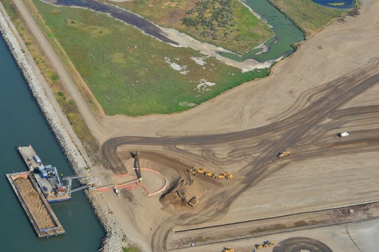Contaminated Soil Capping - Lind Marine