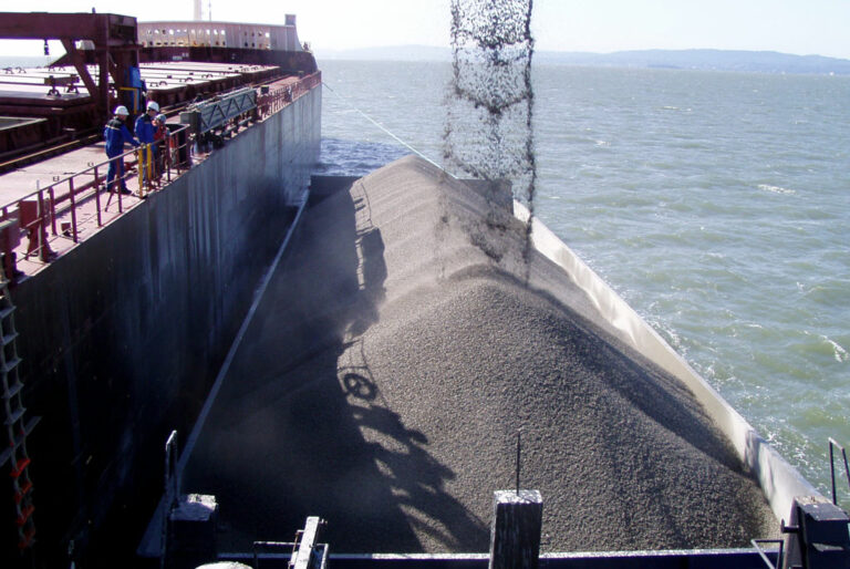 Marine Services: Ship Lightering & Ship Loading - Lind Marine